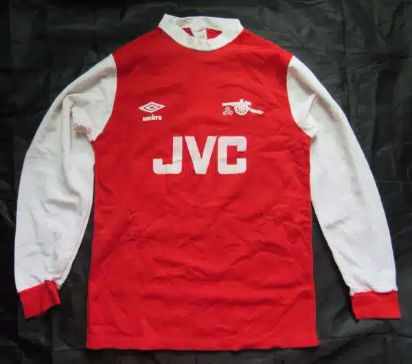 Arsenal Sponsor History 2025: Kits, Sponsors, and Sleeve Evolution